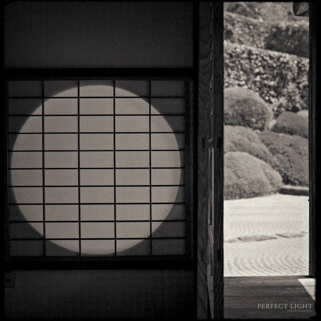 Silent Japan » Documentary Photography by Derrick Choo